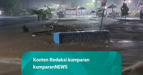 Banjir Lahar Dingin Gunung Semeru: Puluhan Warga Mengungsi, Jembatan Putus | kumparan.com